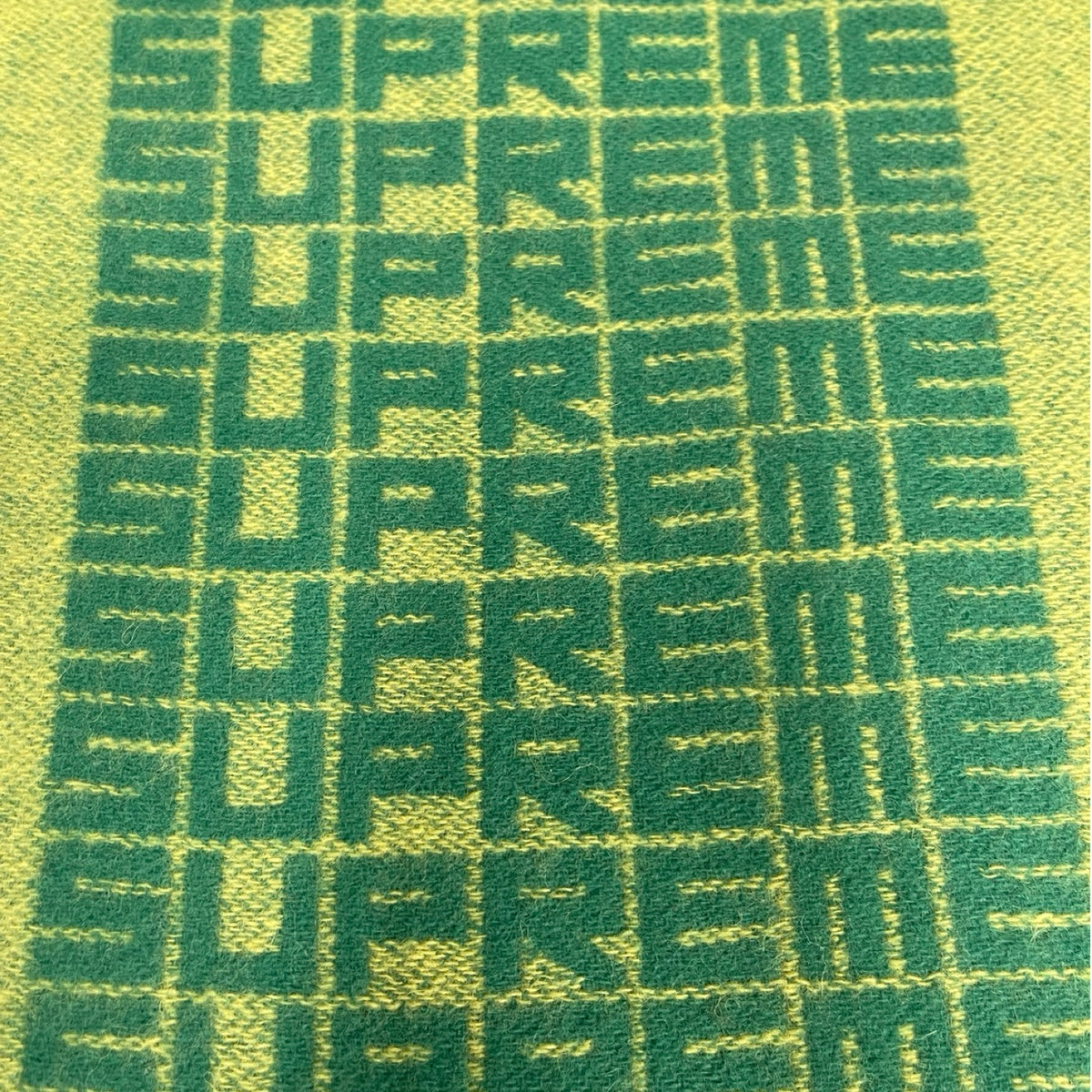 Supreme 2018AW Logo Repeat Wool Scarf – MEMENTOS ONLINE SHOP