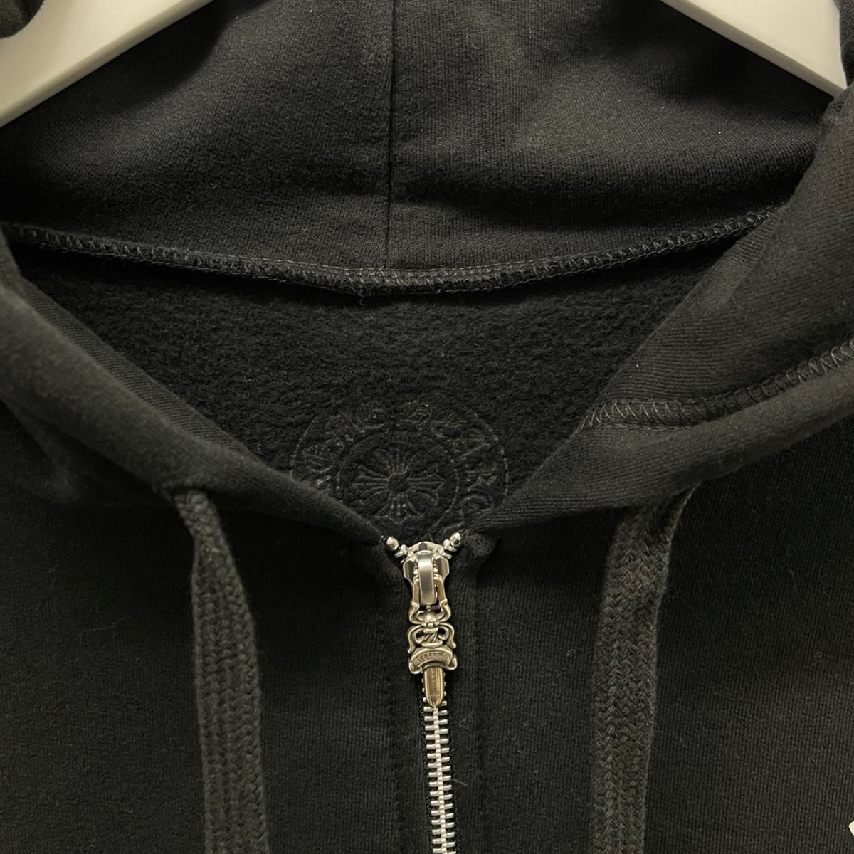 CHROME HEARTS Back Arch USA Logo Zip Up Hoodie Size L – MEMENTOS ONLINE ...