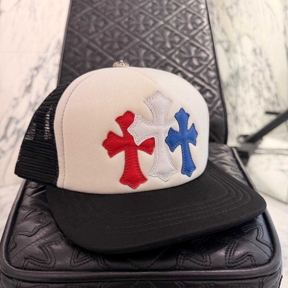 CHROME HEARTS Tricolor Triple Cross Patch Trucker Cap ONE SIZE (51-61 ...